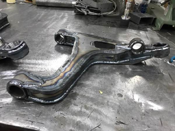 C8 Front Lower Control Arms – Peitz Performance Tunes